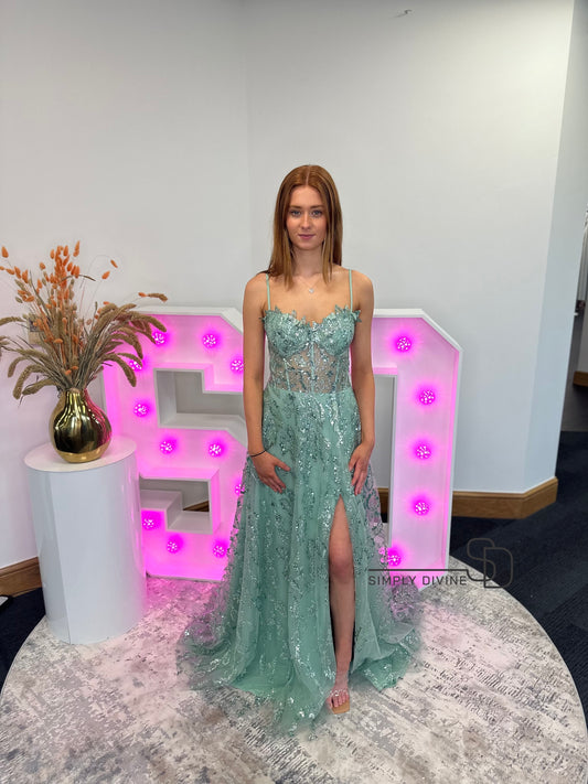 Simply Divine | The Pretty Perfect Boutique – The Pretty Perfect Boutique