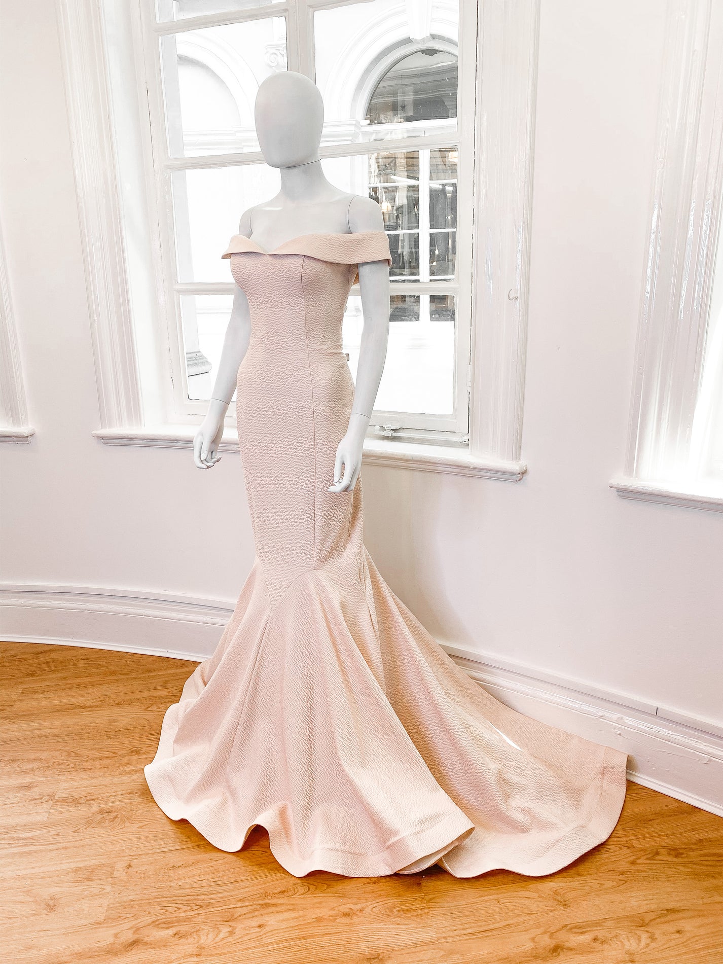 1829 | Pia Michi | PROM SALE – The Pretty Perfect Boutique